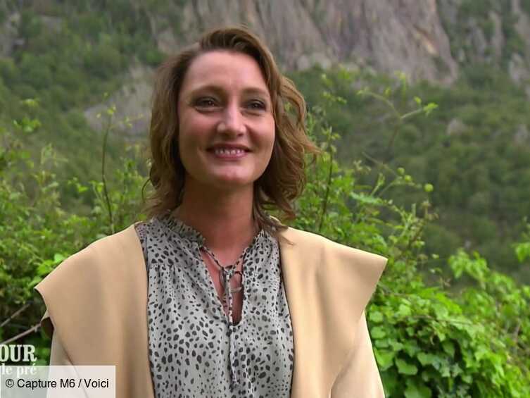 Lamour Est Dans Le Pré Perrine En Larmes à Cause De Sébastien La