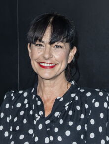 PHOTO Lio métamorphosée : elle assume ses cheveux blancs sur tapis ...