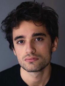 Gérard Darmon : son fils Jules dévoile une rare photo avec l'acteur - Voici