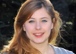 Roxane Bret - La biographie de Roxane Bret avec Voici.fr