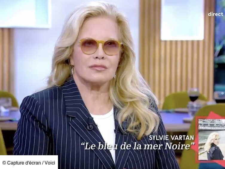 VIDEO Sylvie Vartan émue : l'artiste revient sur ce moment où elle a vu son père pleurer pour la ...