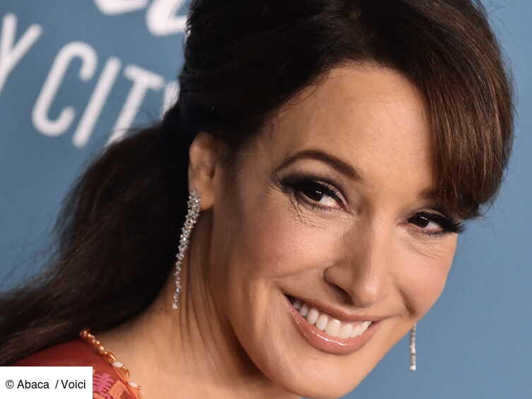 Jennifer Beals a 58 ans : que devient la star de Flashdance ? - Voici