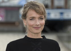 Julie-Anne Roth - La biographie de Julie-Anne Roth avec Voici.fr