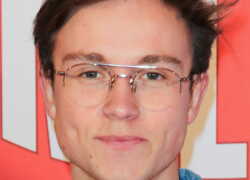 Sundy Jules - La biographie de Sundy Jules avec Voici.fr