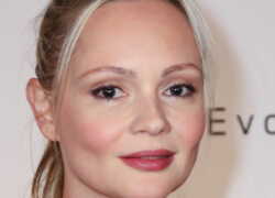 Beatrice Rosen - La biographie de Beatrice Rosen avec Voici.fr