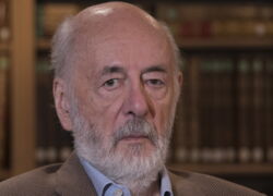 Bertrand Blier - La biographie de Bertrand Blier avec Voici.fr