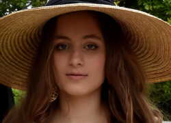 Lily Atkinson - La biographie de Lily Atkinson avec Voici.fr