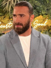 Mujdat Saglam - La biographie de Mujdat Saglam avec Voici.fr