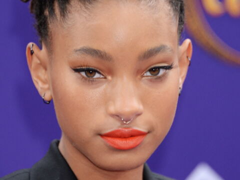 Crane rasé dans l'actualité - Voici