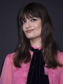 Ehla Luciani - La biographie de Ehla Luciani avec Voici.fr