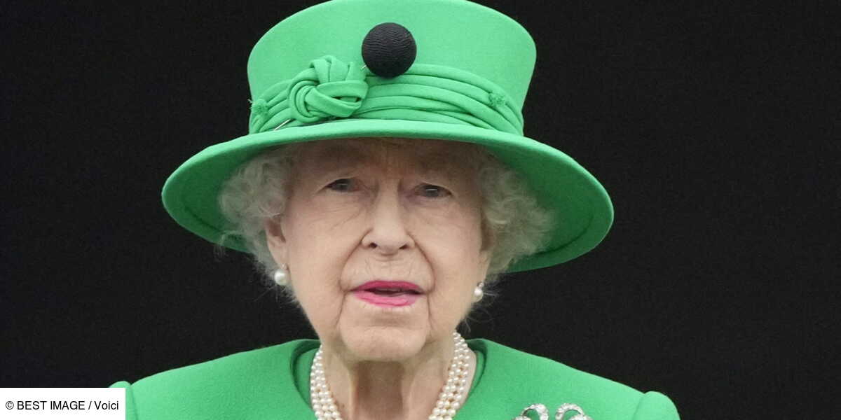 « Le gardien des secrets » : qui est Paul Whybrew le valet de la reine ...