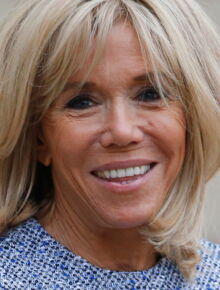 Brigitte Macron : elle revisite ce basique du dressing avec style - Voici