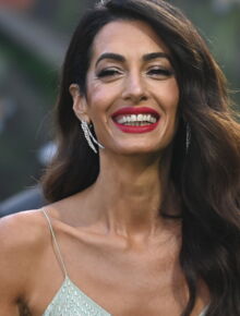 Cet accessoire tendance des années 2000 est le secret des filles ...