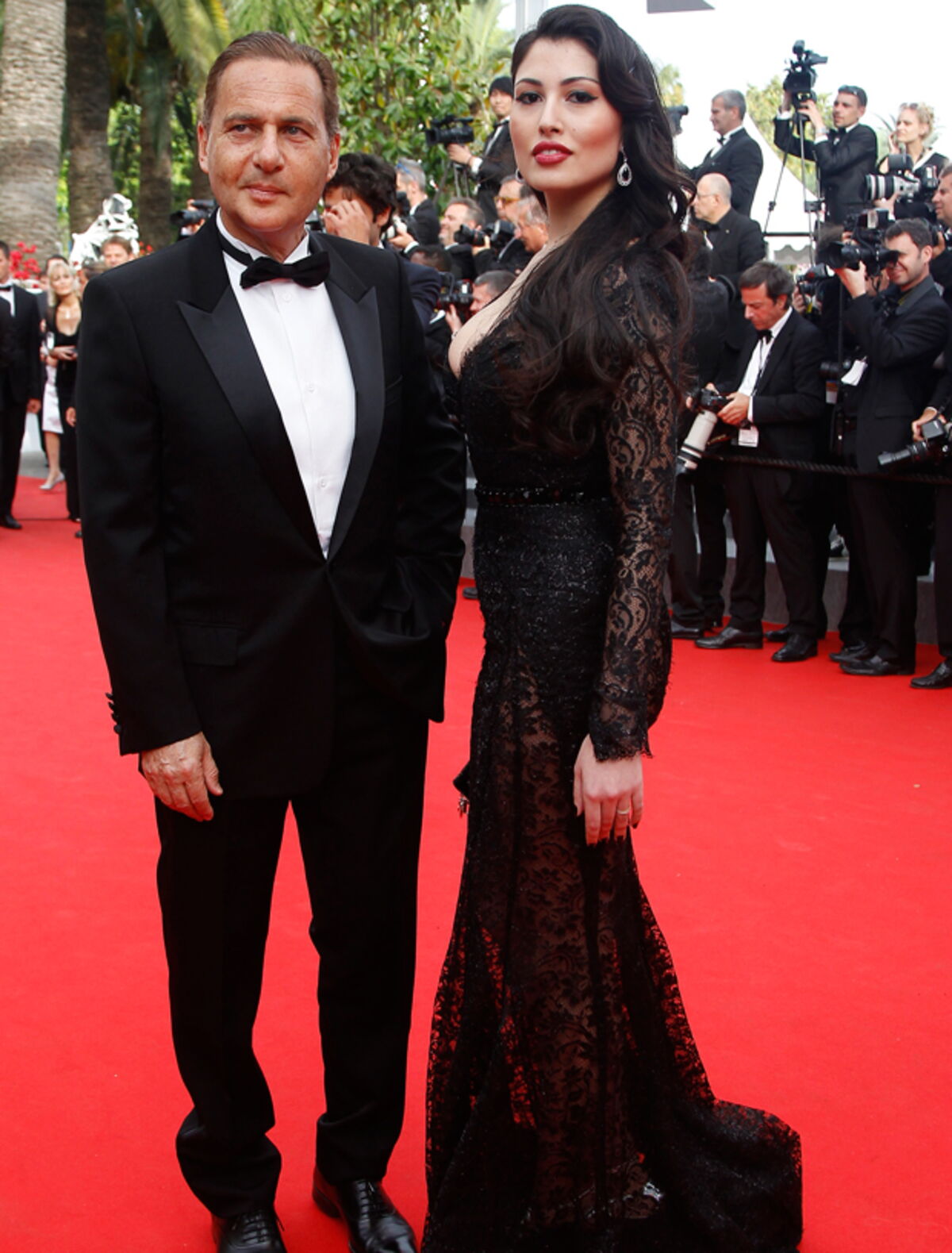 Cannes : la femme d’Eric Besson très décolletée, Tatiana Laurens tout ...