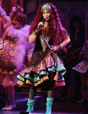 Cher topless à 67 ans - Voici