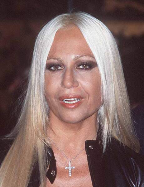 Donatella Versace Son Effroyable Transformation Physique En 14 Photos Voici