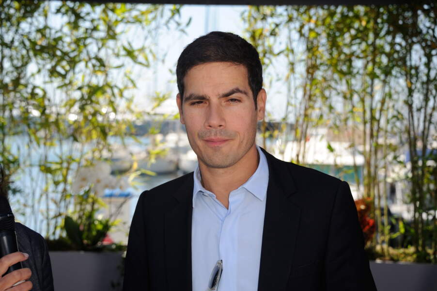 Emmanuel Macron évoque sa prétendue homosexualité et sa « double vie ...