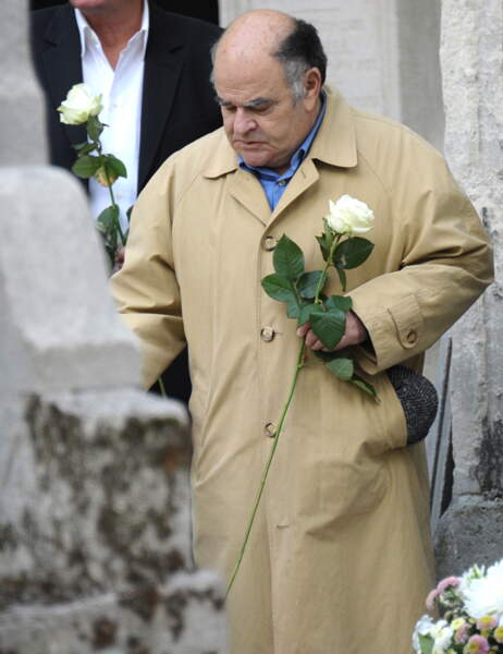 Patrick Bruel réconforté par Jérôme Cahuzac aux obsèques de Guy ...