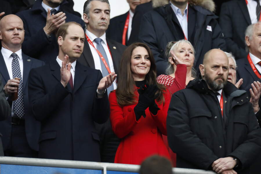 DIAPO Kate Middleton et le prince William en amoureux au Stade de ...
