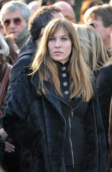 Mathilde Seigner : son évolution physique depuis 1994 - Voici