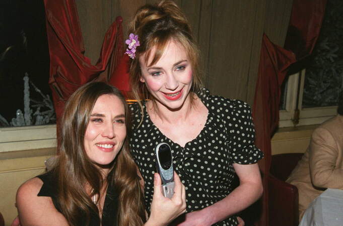 Mathilde Seigner : son évolution physique depuis 1994 - Voici