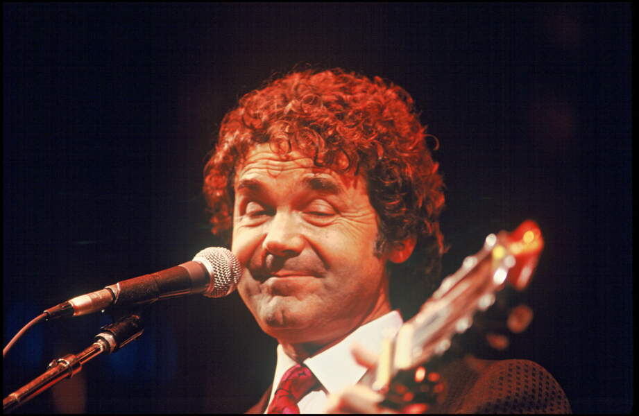 Pierre Perret : découvrez son évolution physique - Voici