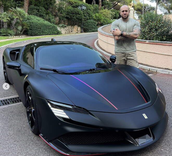 Paris Hilton, Franck Ribéry, Justin Bieber... Les plus belles voitures de stars - Voici