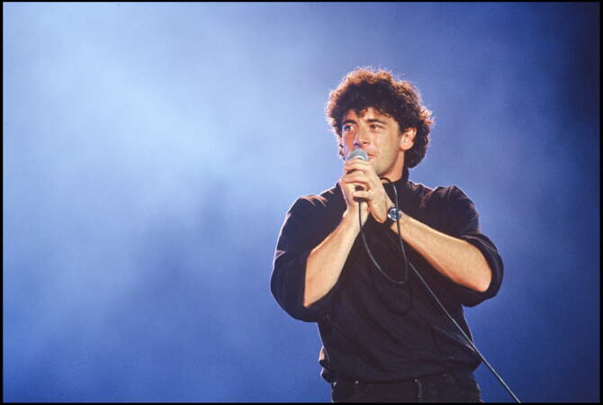 Découvrez en images la carrière de Patrick Bruel - Voici