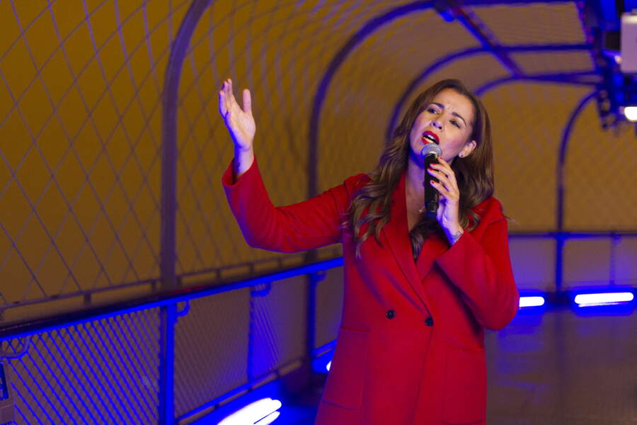 Chimène Badi : son évolution physique en images - Voici