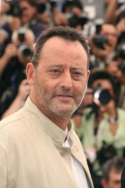 Voici : L'évolution physique de Jean Reno - Voici