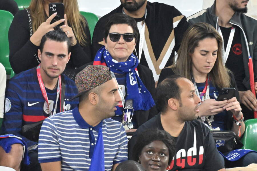 Coupe du Monde 2022 : les Bleus retrouvent leurs familles après le ...