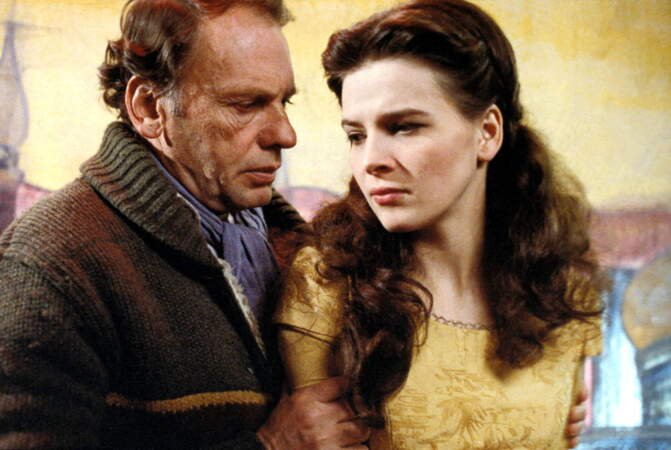 Juliette Binoche : découvrez son évolution physique - Voici