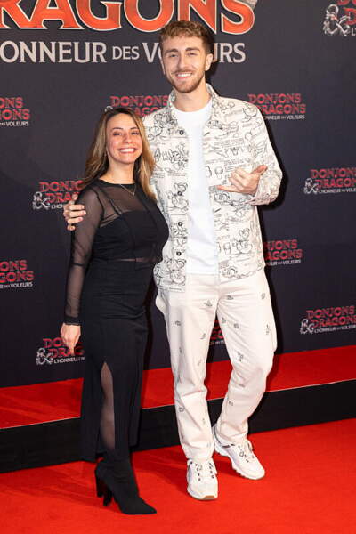 Michelle Rodriguez, Chris Pine entourés de nombreuses stars françaises ...