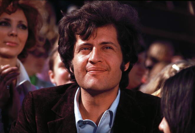 La carrière en images de Joe Dassin - Voici