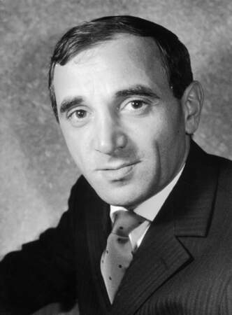 Les plus belles images de la carrière de Charles Aznavour - Voici