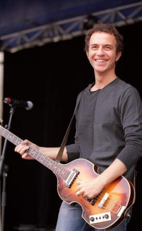 La carrière en images de Calogero - Voici