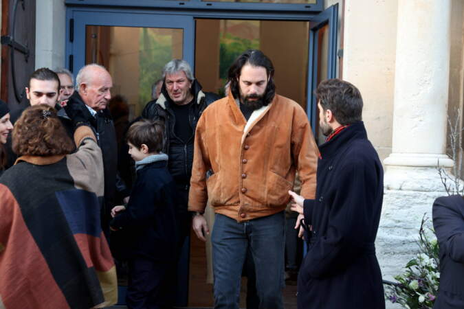 Obsèques de Guy Marchand : ses enfants Jules et Ludivine émus avec leur ...
