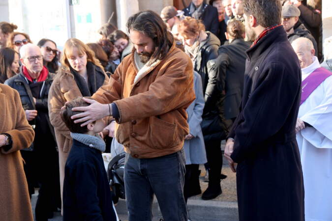 Obsèques de Guy Marchand : ses enfants Jules et Ludivine émus avec leur ...