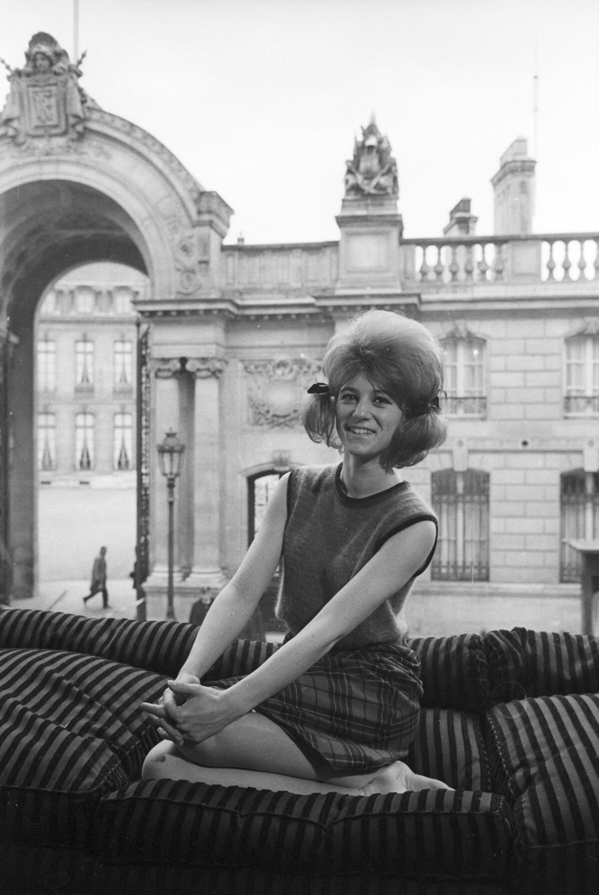 Sheila : redécouvrez ses plus grands tubes en images - Voici