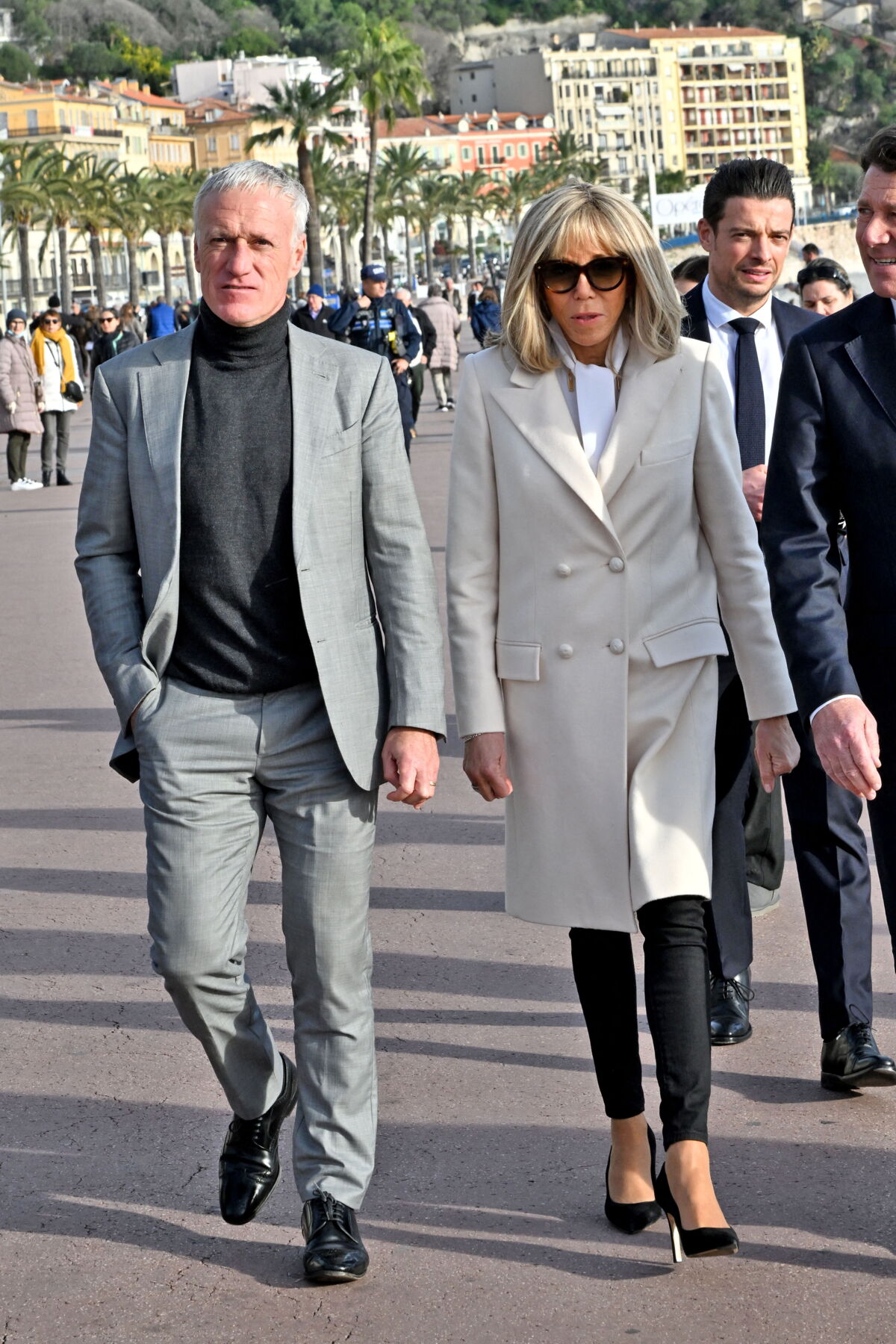 Brigitte Macron en jean skinny - Voici